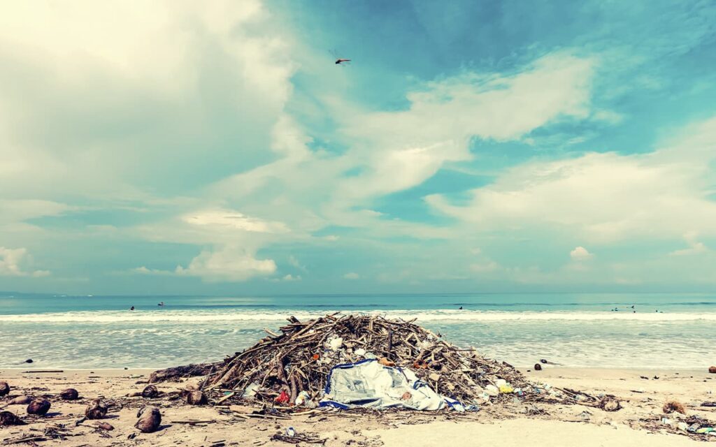 Garbage islands are a threat to the world's oceans - NDEP